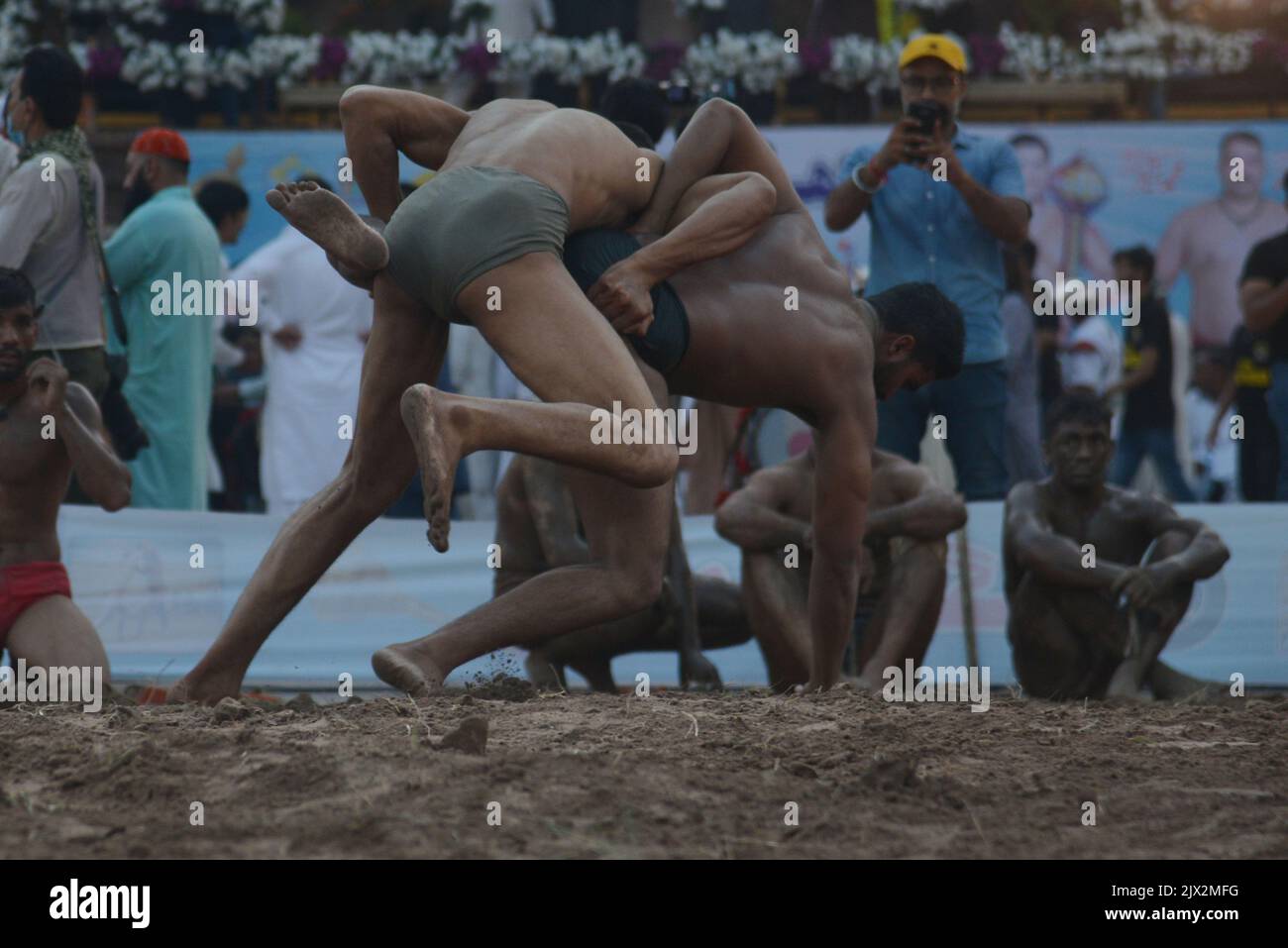 Lahore, Punjab, Pakistan. 4th Sep, 2022. Pakistani Kushti wrestlers ...