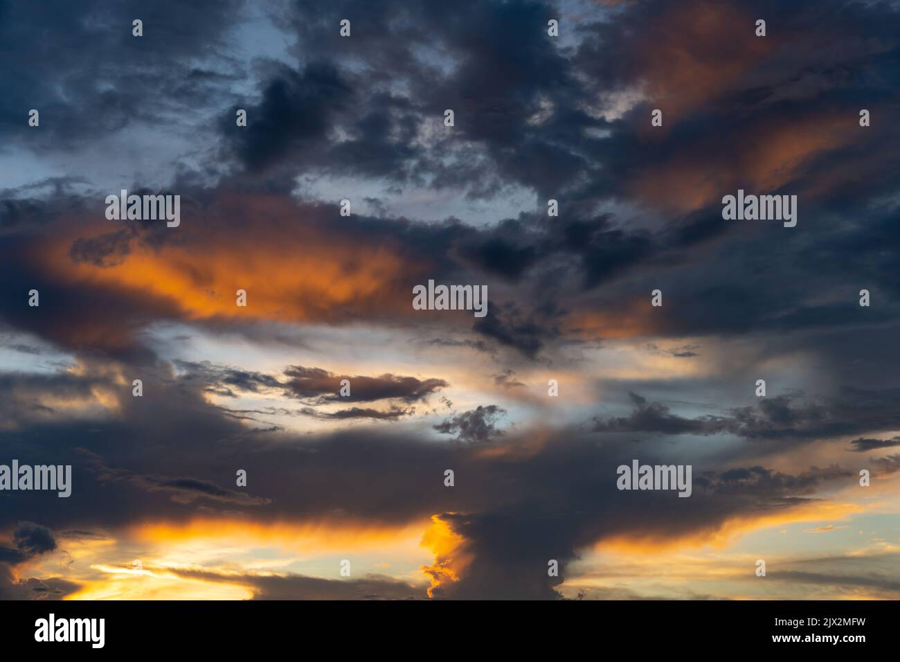 Time horizontal hi-res stock photography and images - Alamy