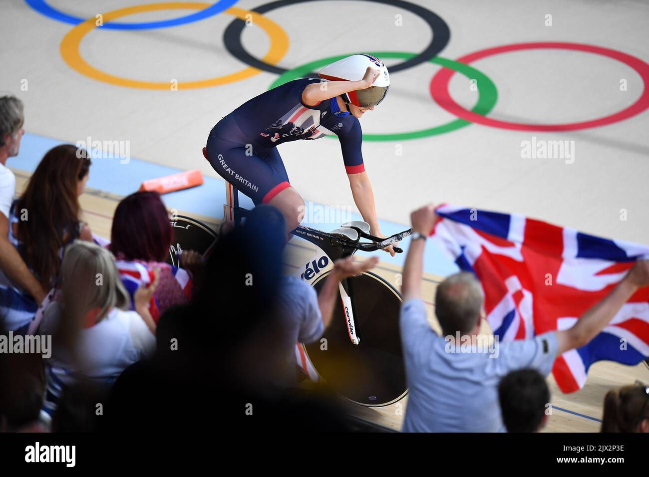 Joanna Rowsell-Shand of Great Britain celebrates winning the Women's ...