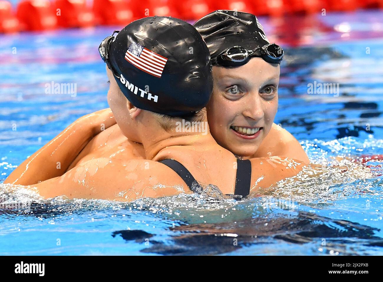 Katie Ledecky of the United States celebrates winning the Women's 800m ...