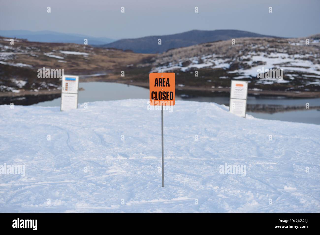 The view over Rocky Valley Storage lake in the spring snow at Falls ...
