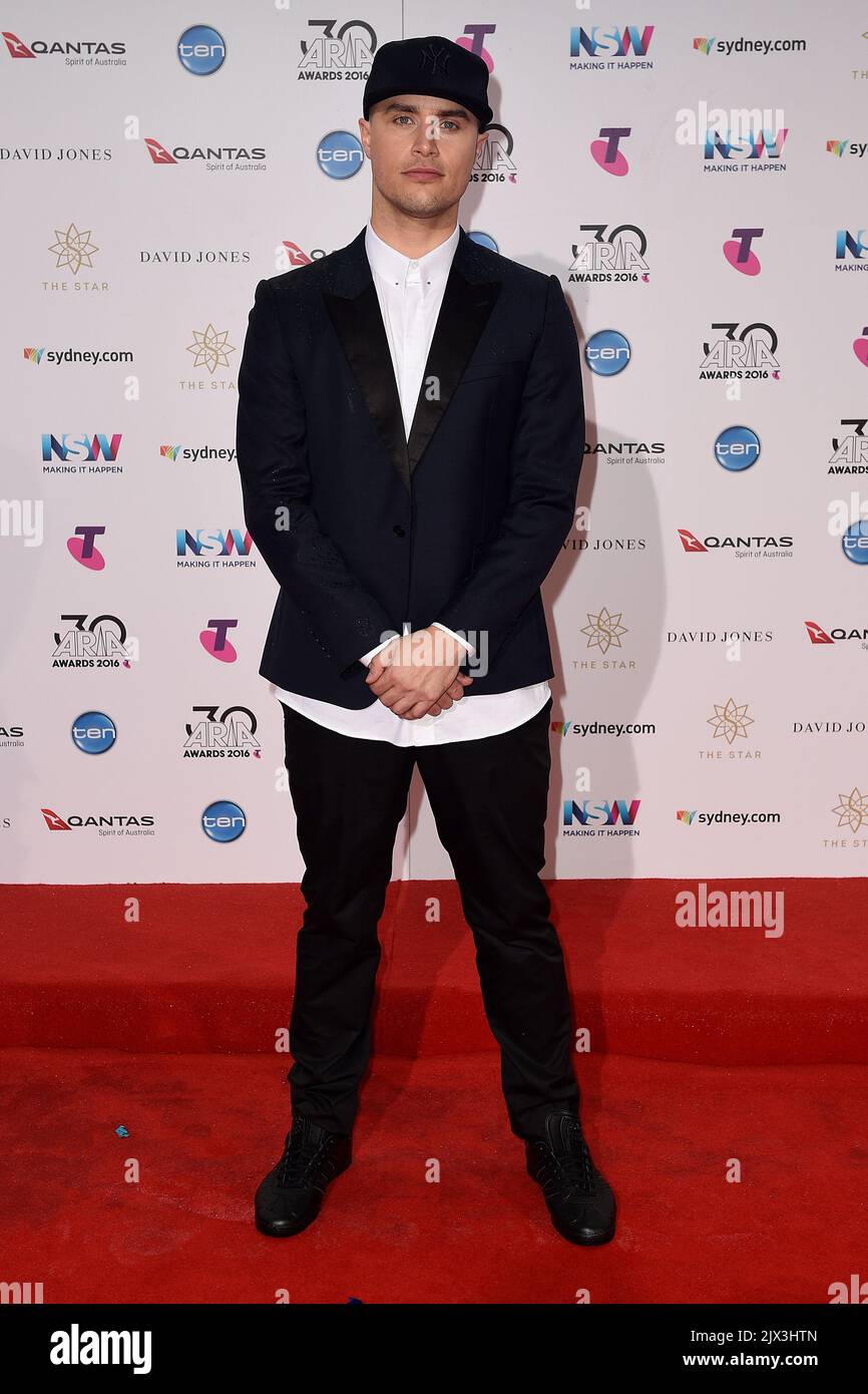 Illy arrives at the 30th ARIA Awards at The Star, in Sydney, Wednesday ...