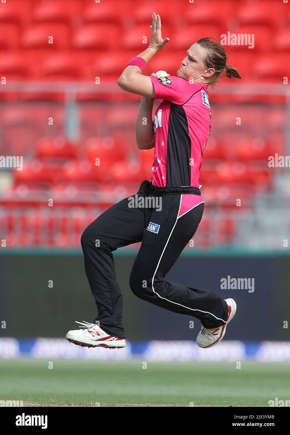 Sarah Aley of the Sixers bowls during the WBBL T20 match between the ...