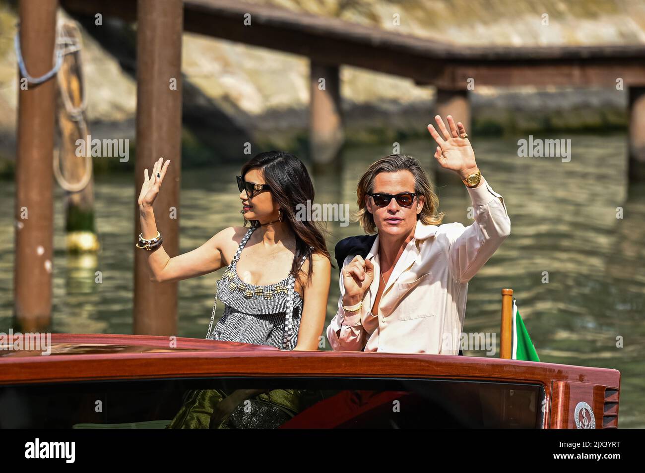 Chris pine and gemma chan hi-res stock photography and images - Alamy