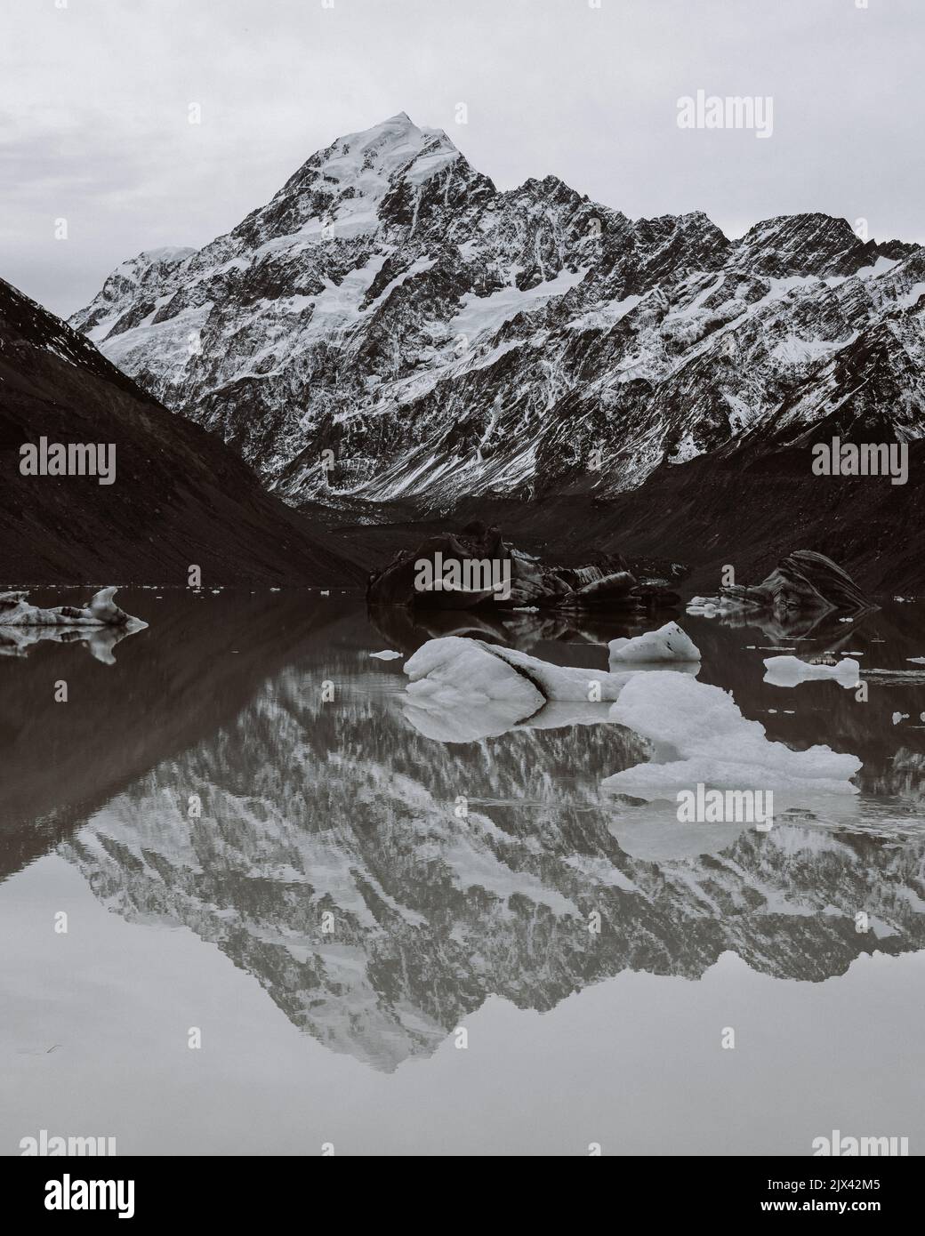 Hooker Glacier in Mount Cook, New Zealand Stock Photo - Alamy