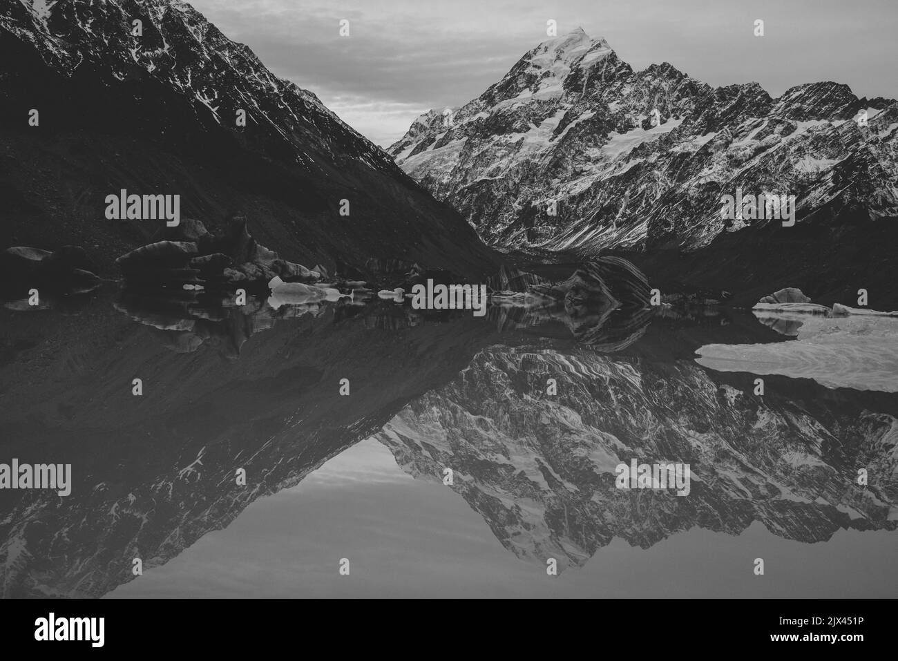 Hooker Glacier in Mount Cook, New Zealand Stock Photo - Alamy