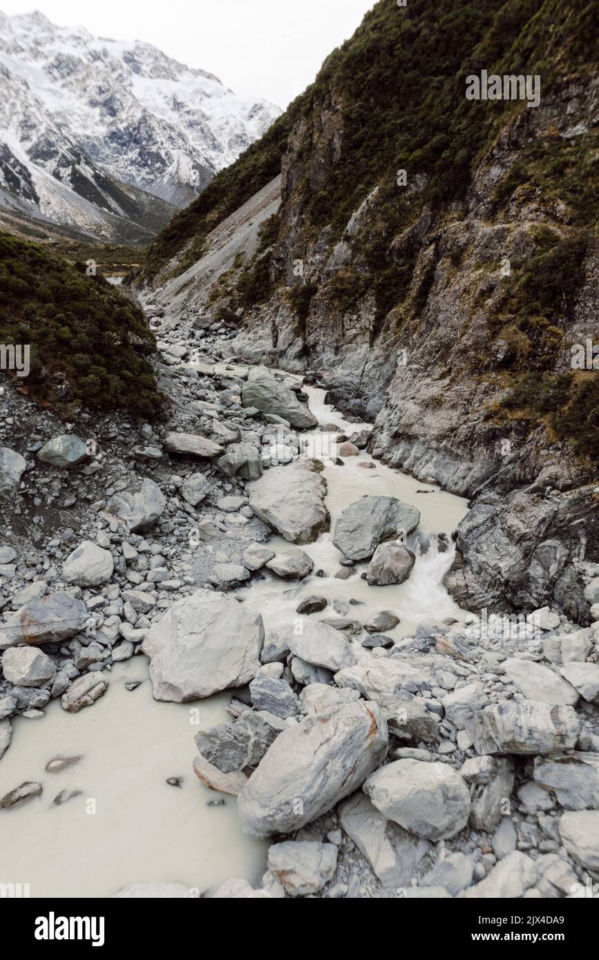 The iconic half day Hooker Valley Track hike at Mt Cook in New Zealand ...