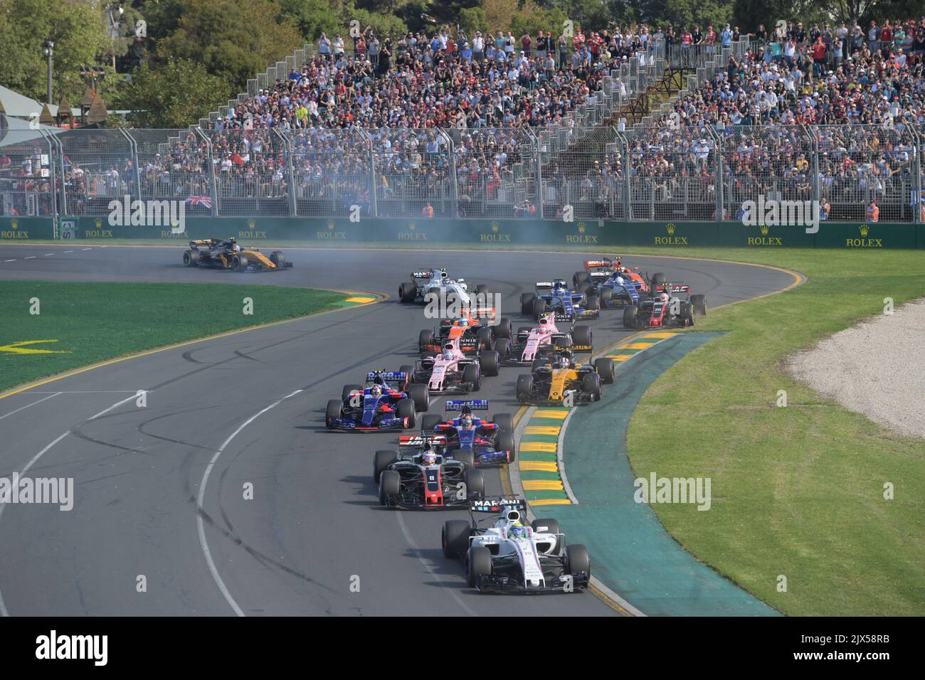 The start of the Formula 1 Australian Grand Prix at Albert Park GP ...
