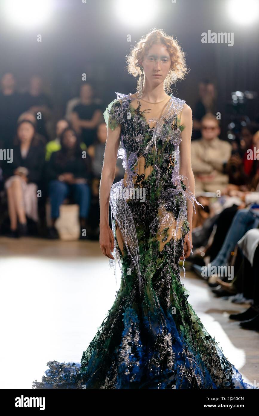 London fashion week ss23 hi-res stock photography and images - Alamy