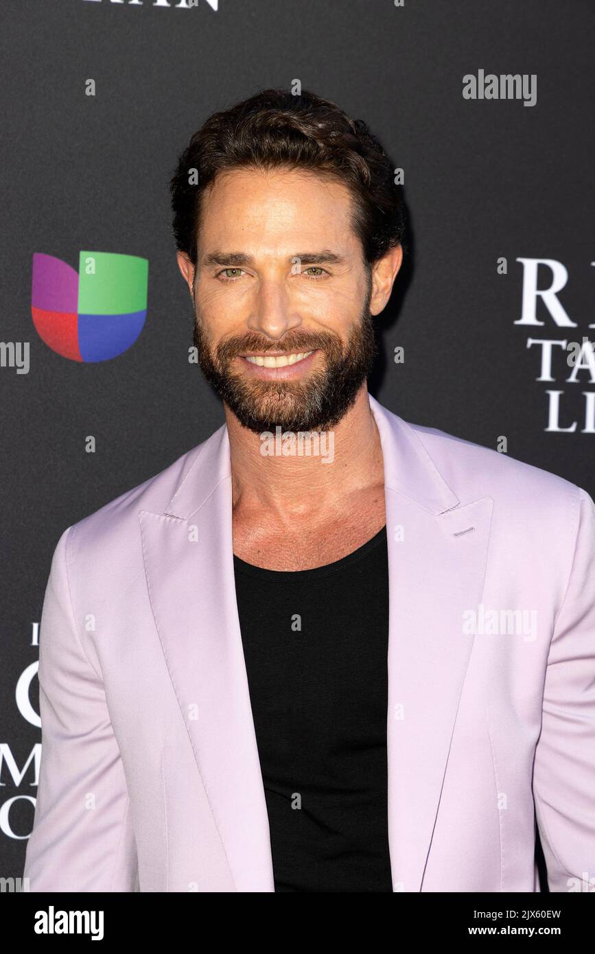 Sebastian Rulli 2022