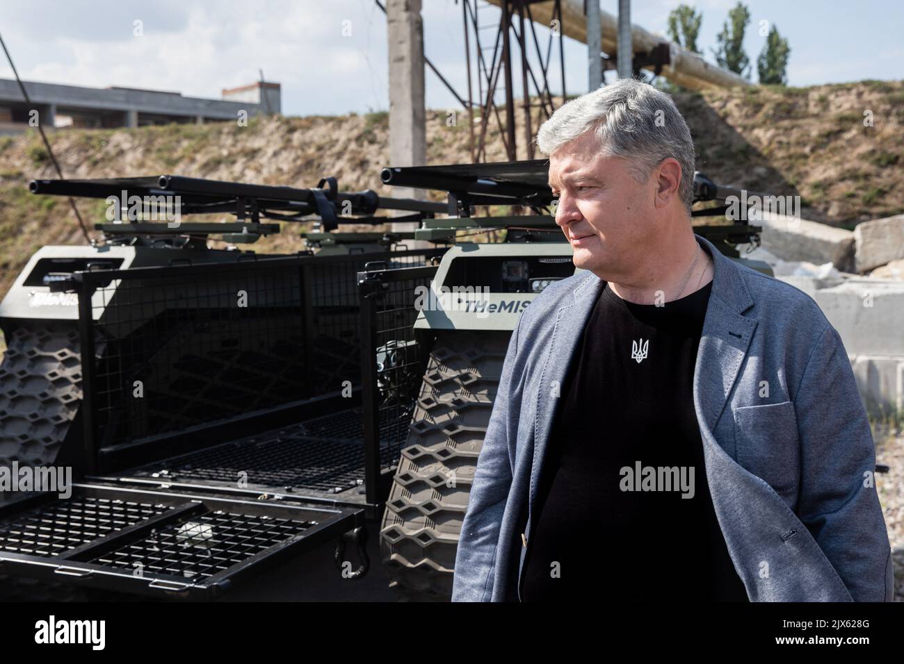 Fifth President of Ukraine Petro Poroshenko, presents the THeMIS ...