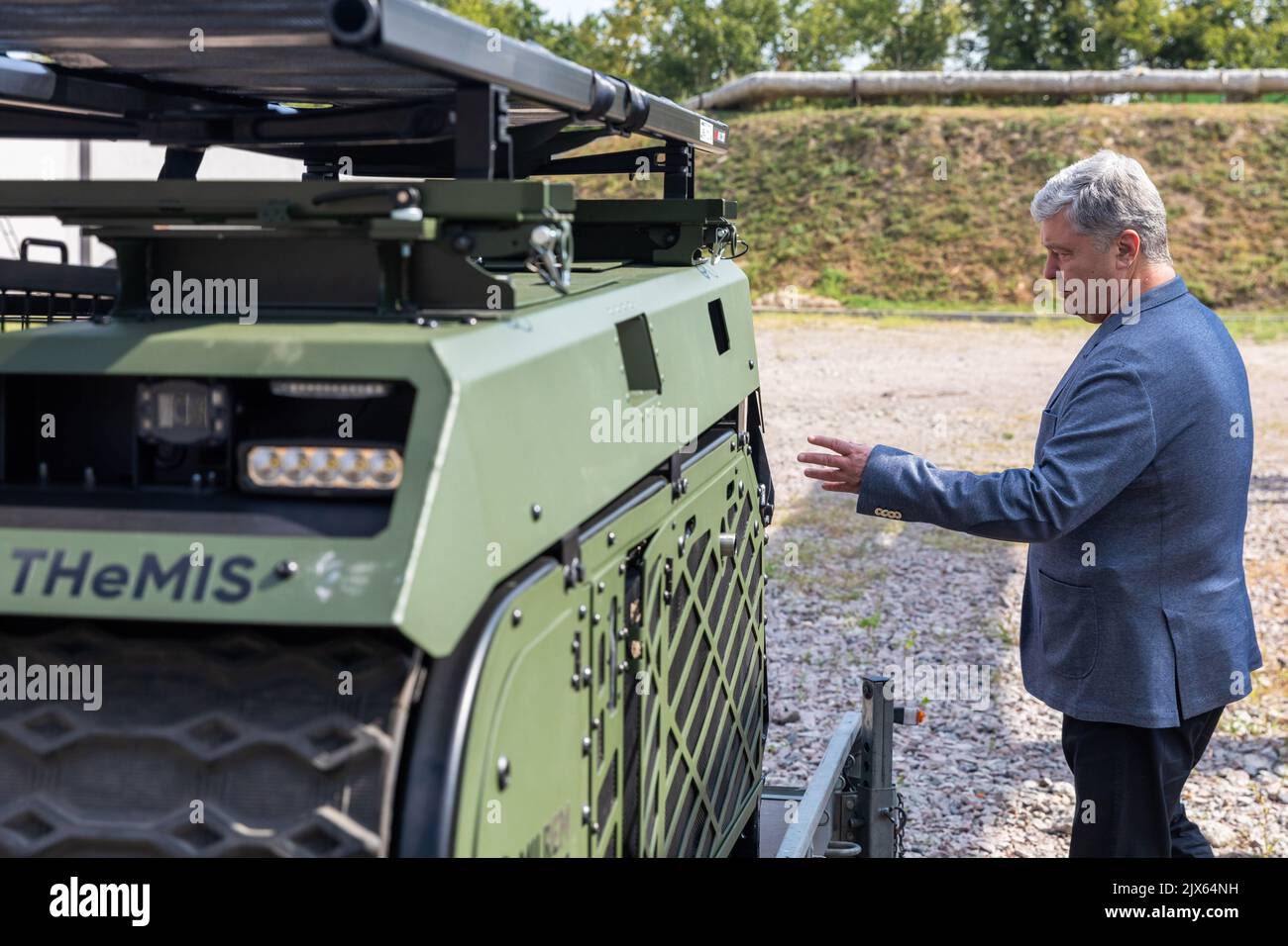 Fifth President of Ukraine Petro Poroshenko, presents the THeMIS ...