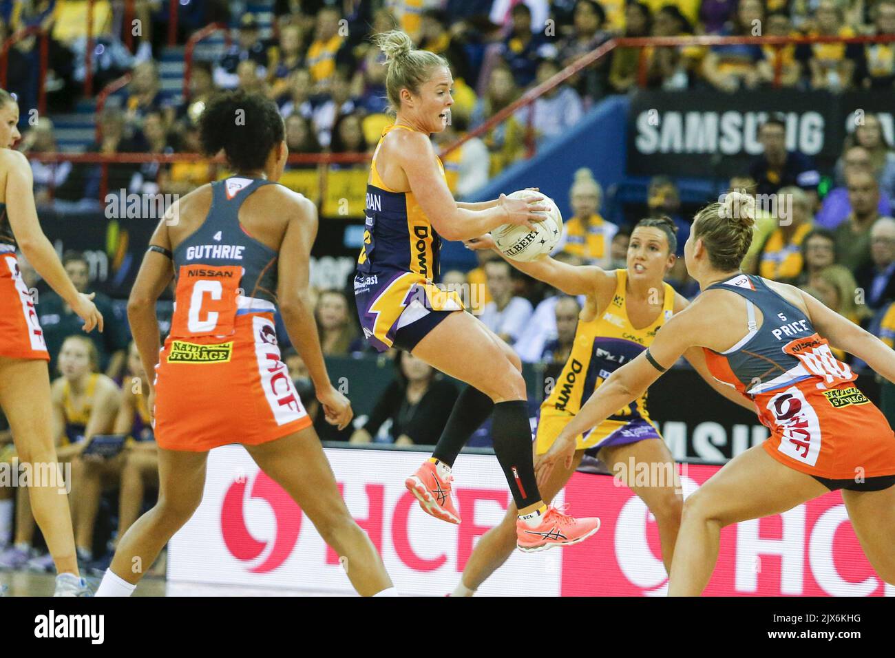 Laura Scherian of the Lightning with the ball during the Suncorp Super ...