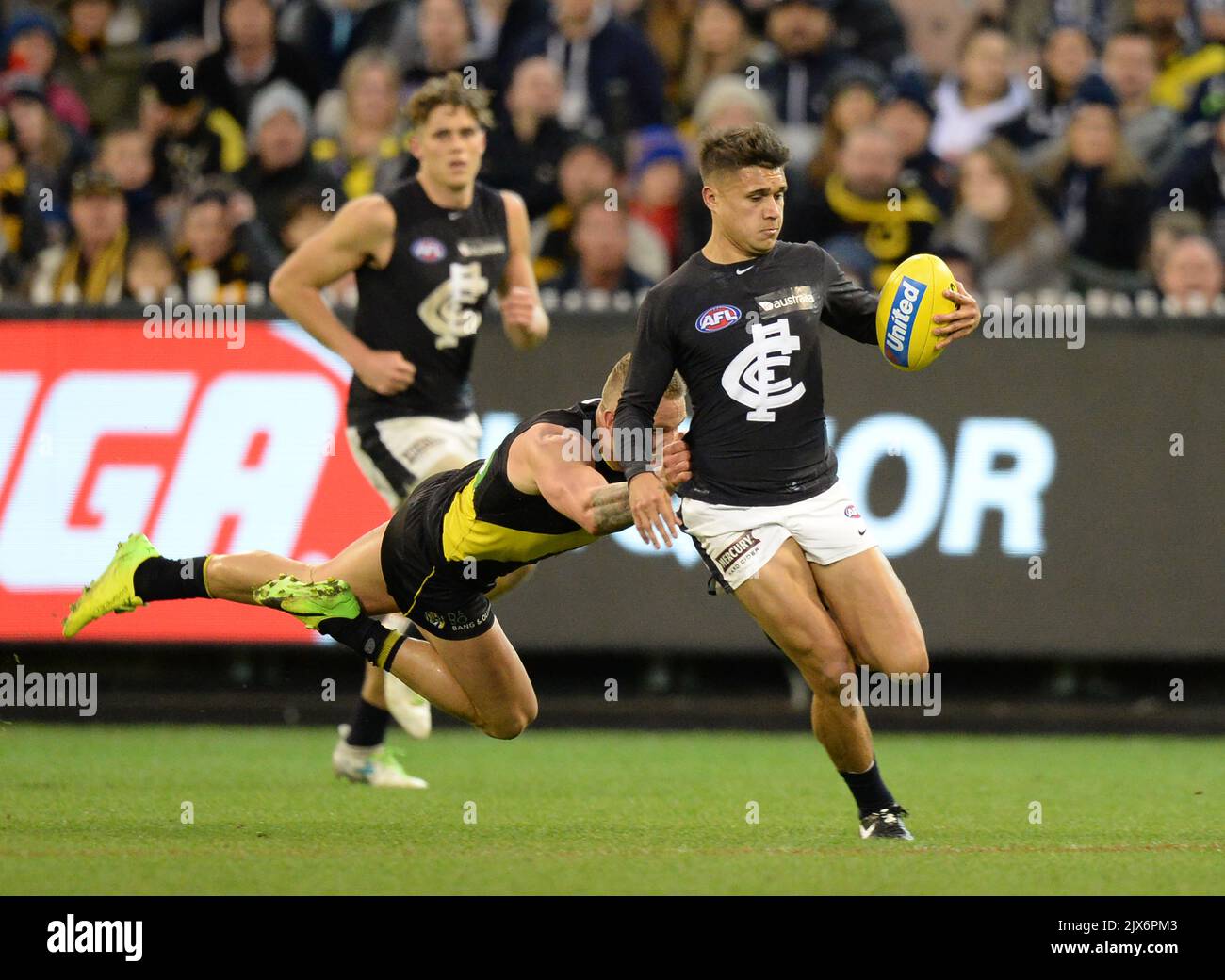 Richmond's Brandon Ellis tackling Jarrod Pickett during the Round 14 ...