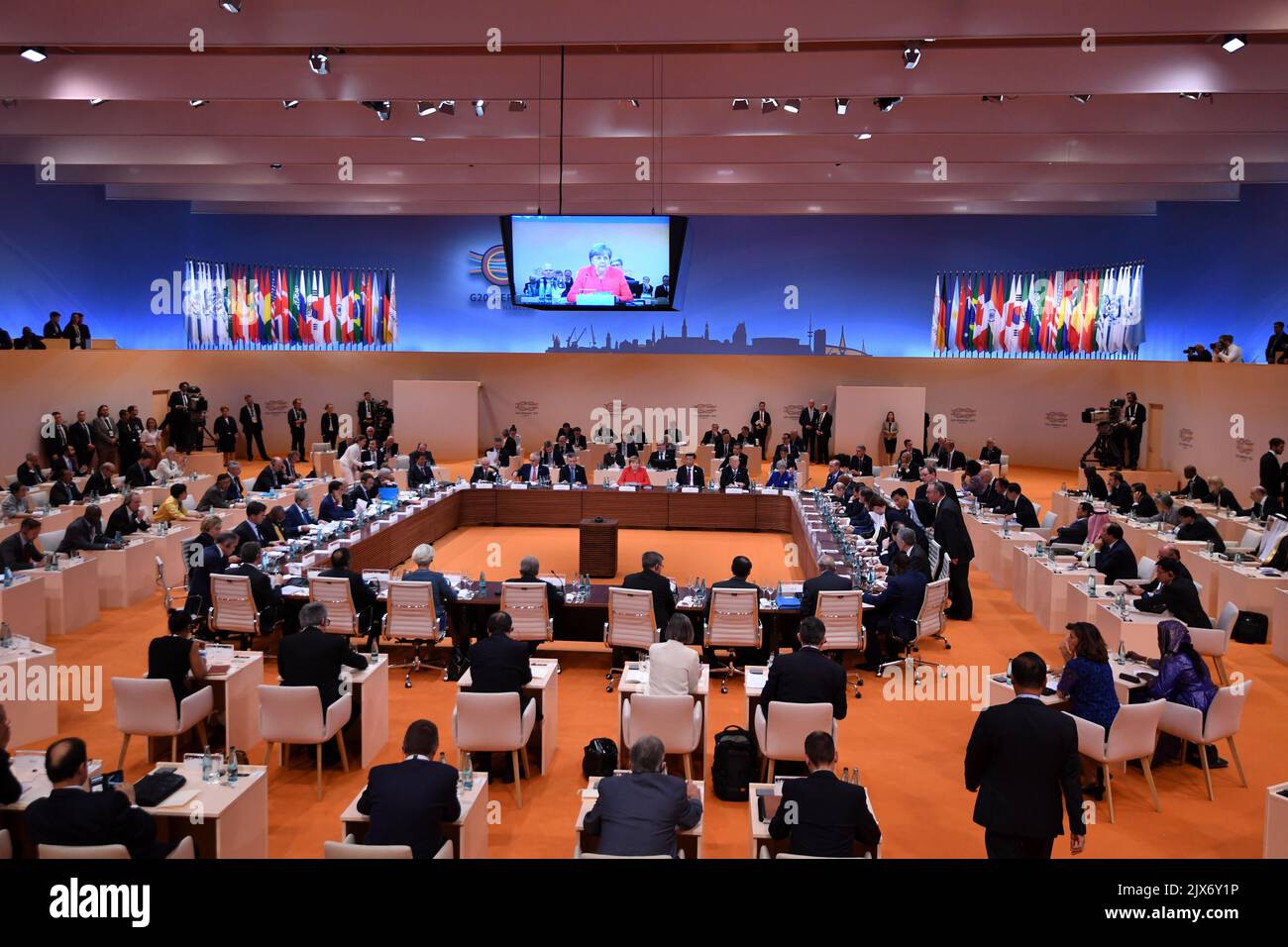 An overview of the G20 leaders attending the first plenary session ...