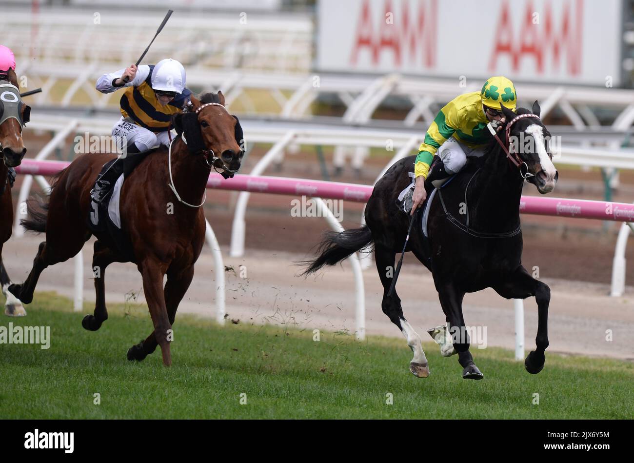 Jockey Jye McNeil on Pacodali on it'€™s way to win Race 2 the VRC-CRV ...