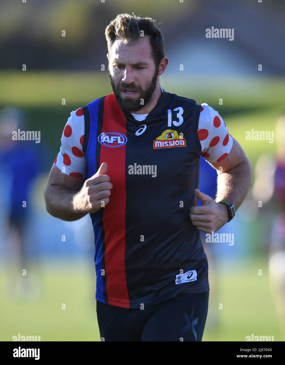 Western Bulldogs player Travis Cloke trains at the Whitten Oval in ...