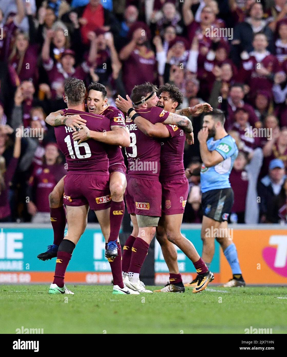 Queensland celebrate winning the State of Origin game 3 between the ...