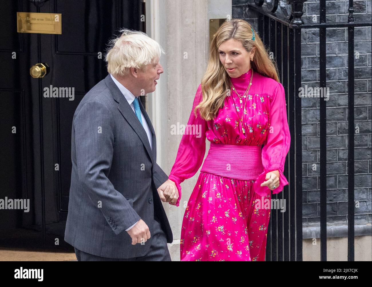 Carrie johnson dress hi-res stock photography and images - Alamy