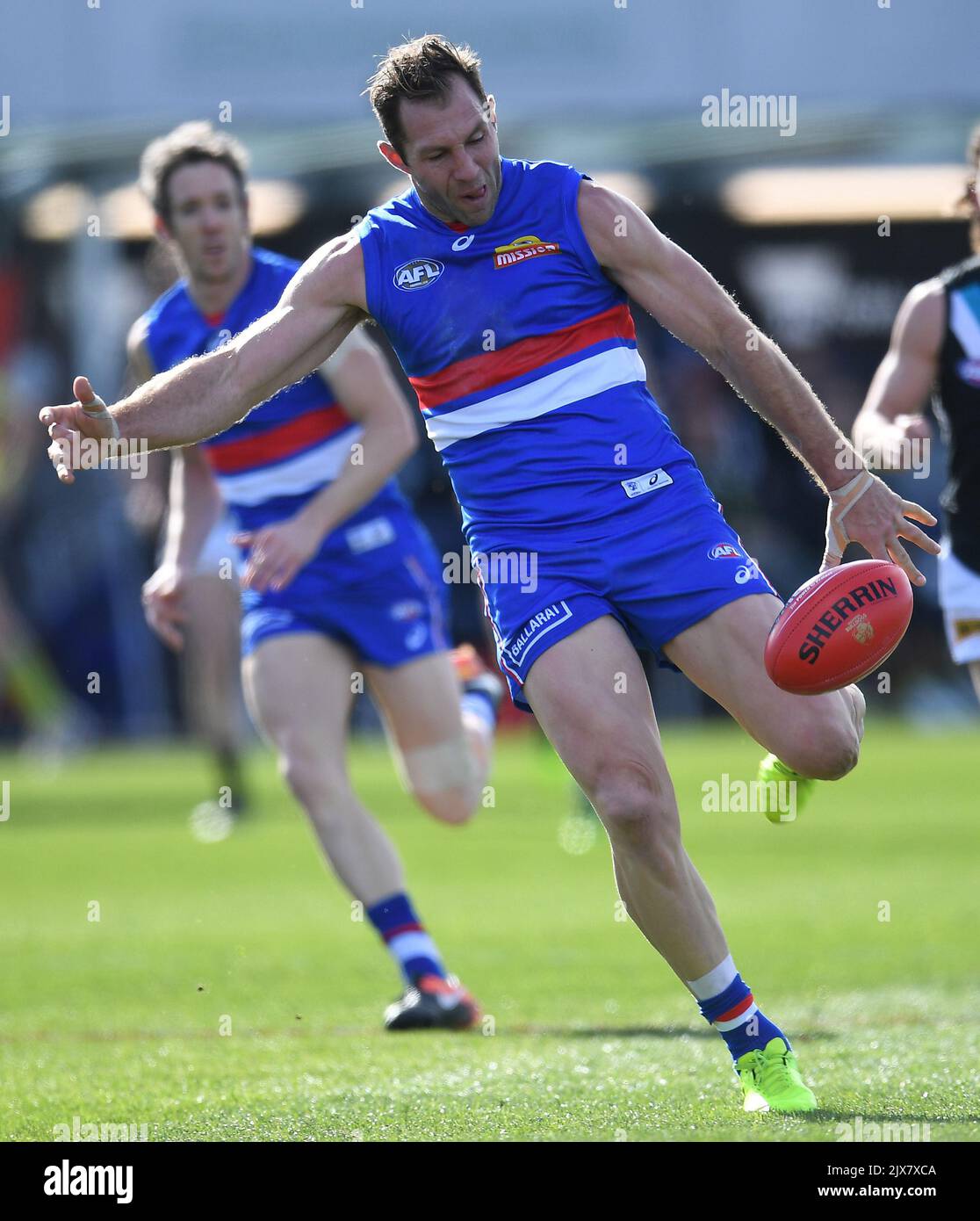 Travis Cloke of the Bulldogs is seen in action during the Round 22 AFL ...