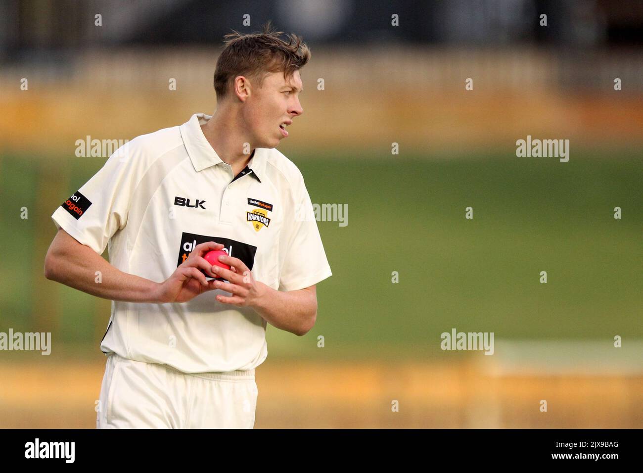 Simon Mackin of Western Australia prepares to bowl during day 2 of the ...