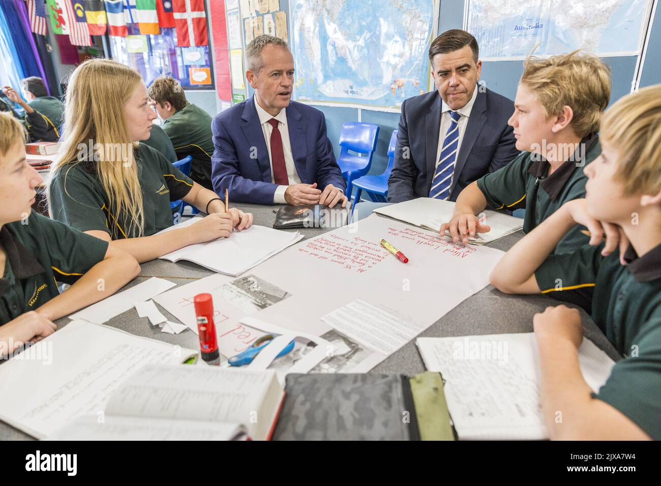 Labor leader Bill Shorten visits Woodcrest State College in Springfield ...