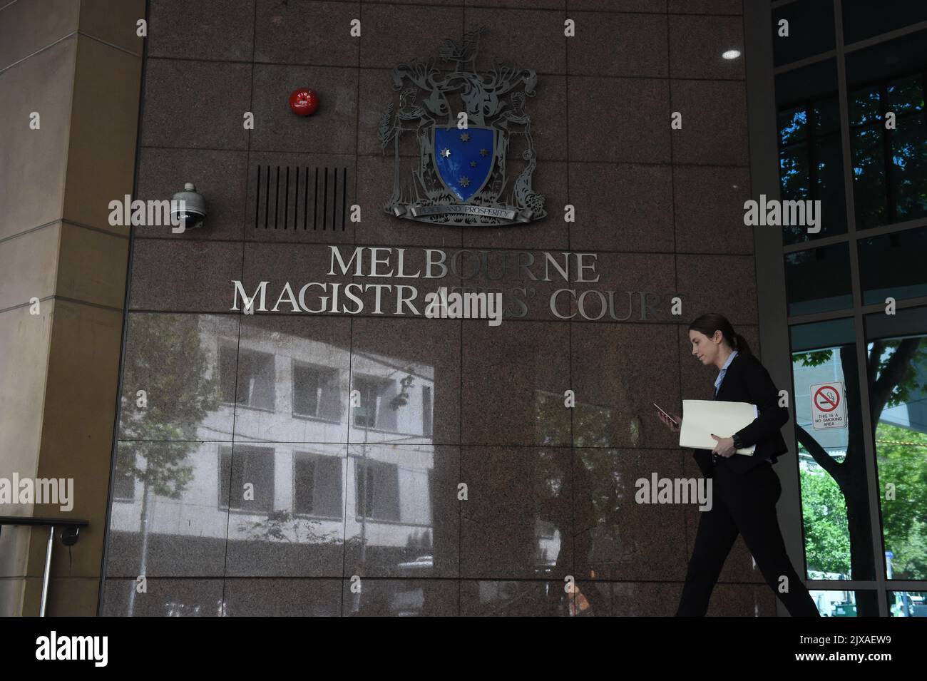 Exterior pictures of the Melbourne Magistrates court in Melbourne ...