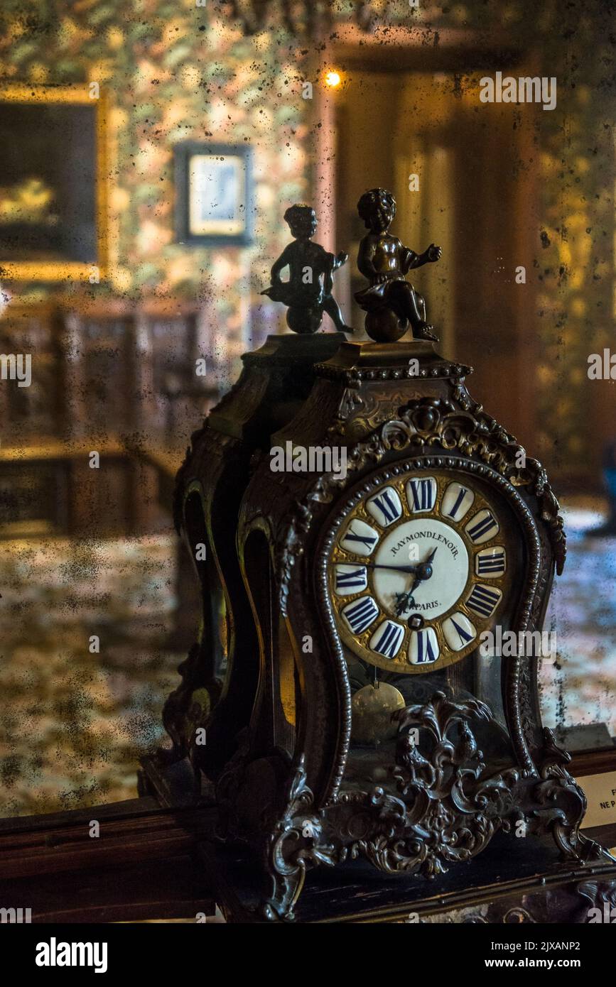 Old clock, Maison de Victor Hugo, writer's house museum, Marais, Paris ...
