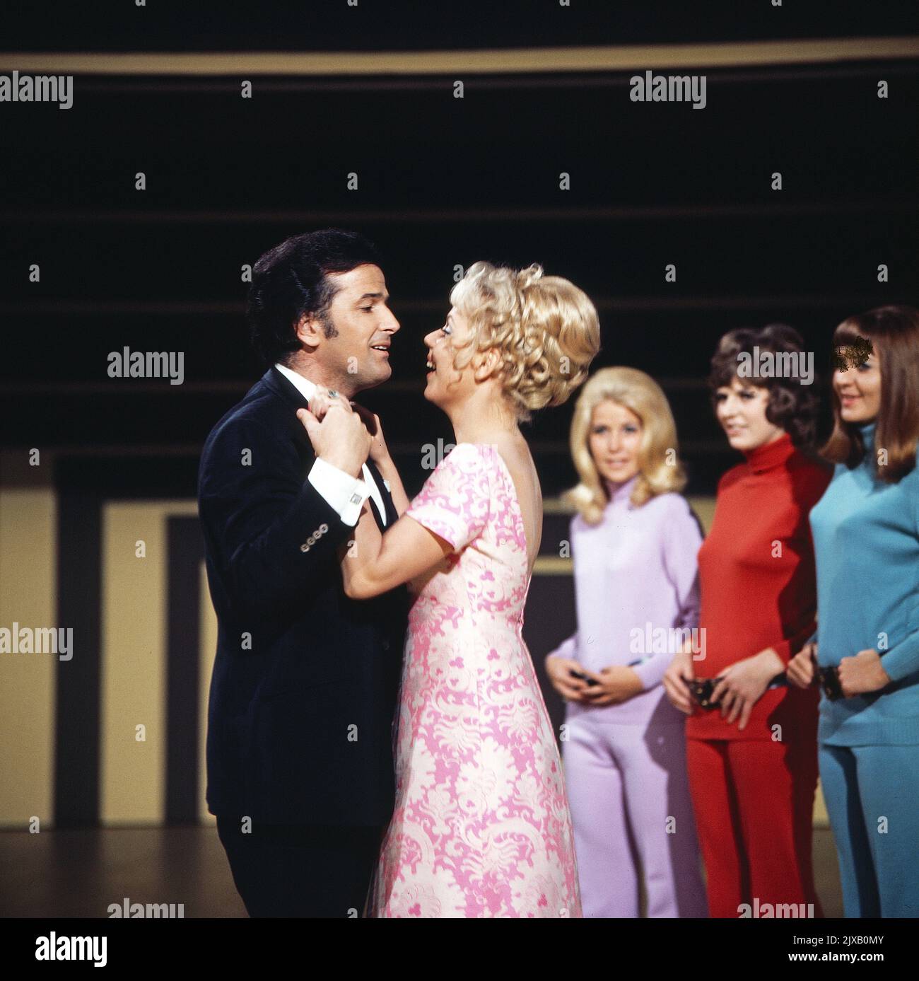 Borns hi-res stock photography and images - Alamy