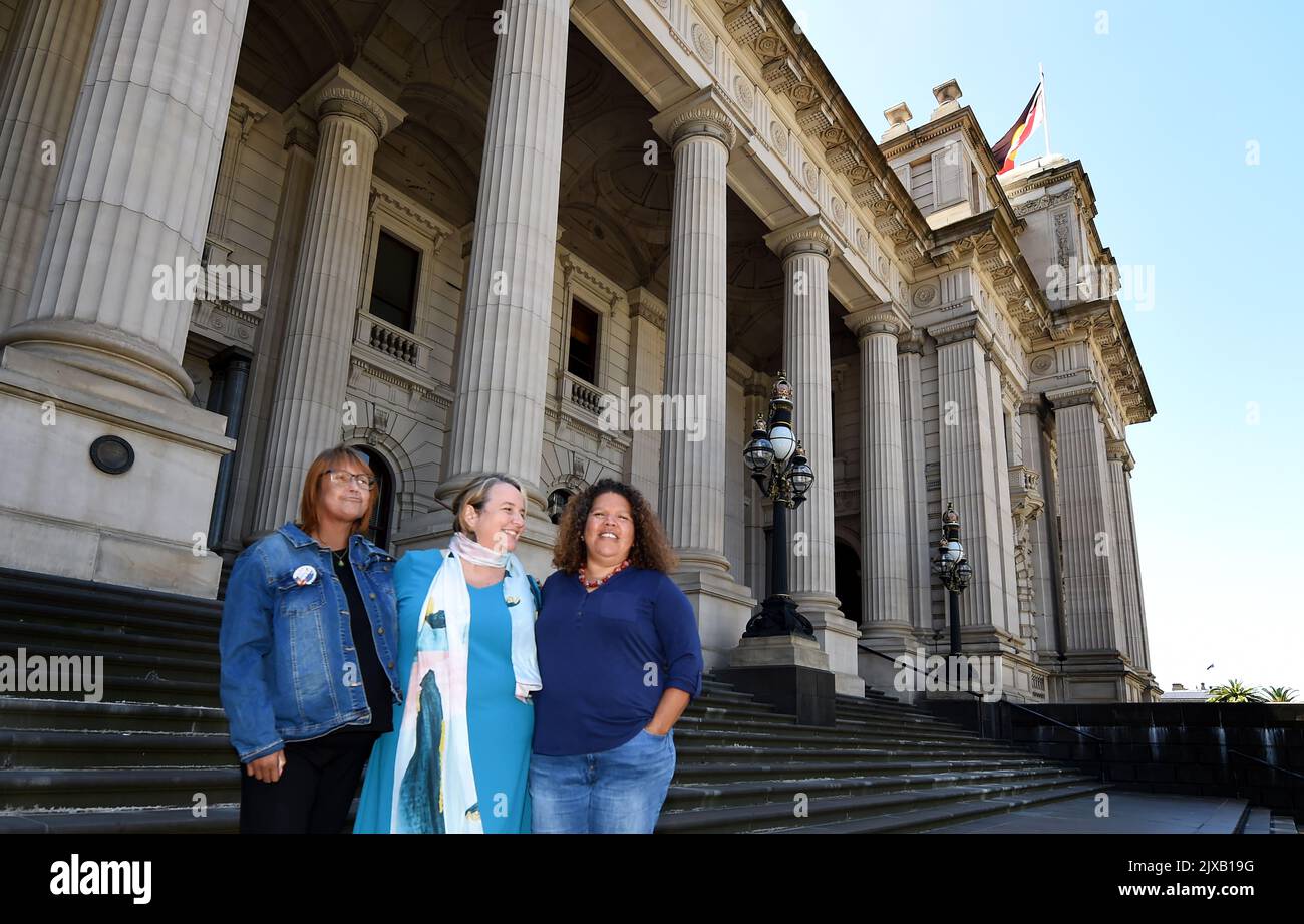 Dimity Hawkins (centre), one of the original ICAN founders with Karina ...