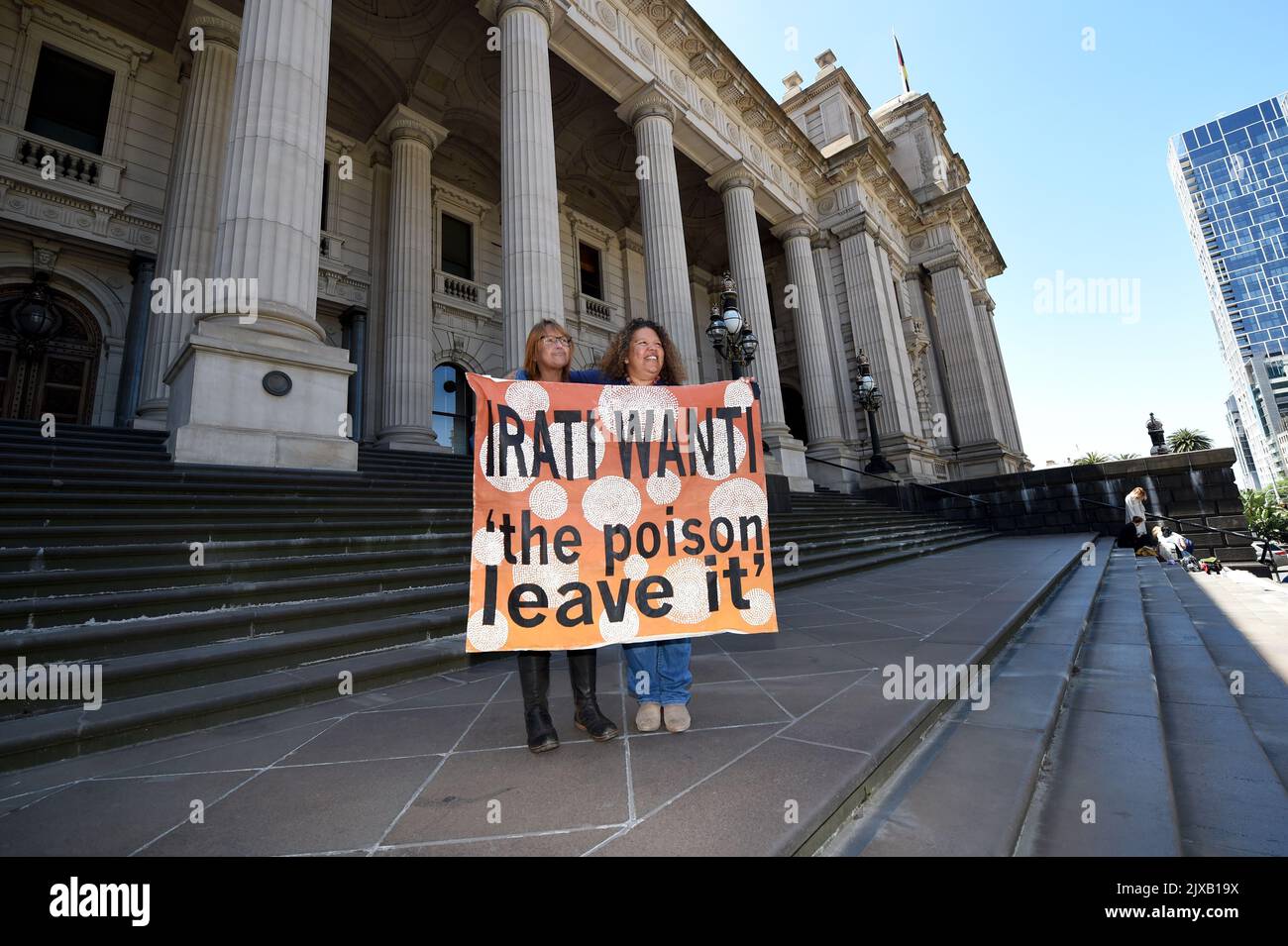 Karina (right) and Rose Lester, daughters of the late Yankunytjatjara ...