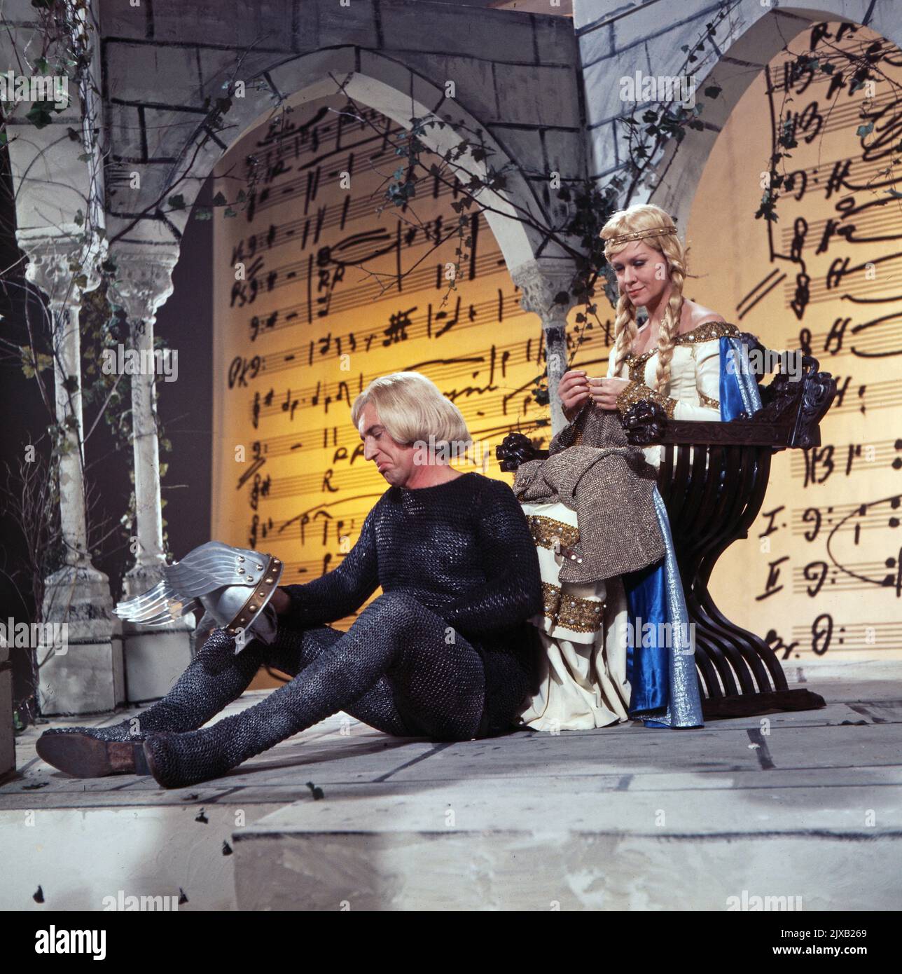 Lohengrin and elsa hi-res stock photography and images - Alamy