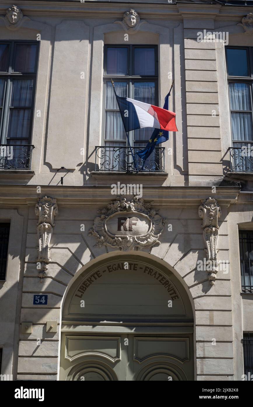 French flag on a house in, Marais, Paris, France Stock Photo - Alamy