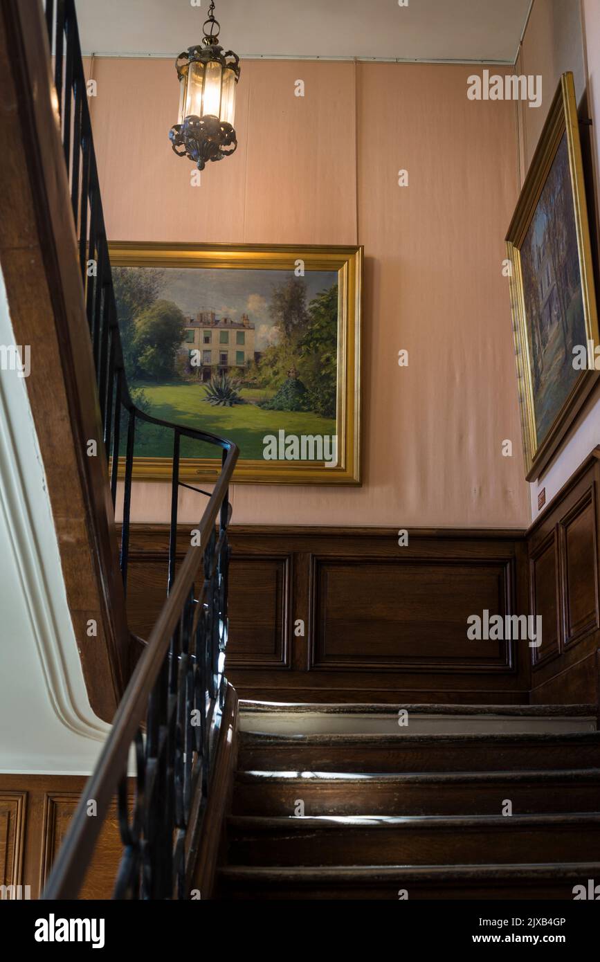 Staircase of Maison de Victor Hugo, writer's house museum, Marais ...