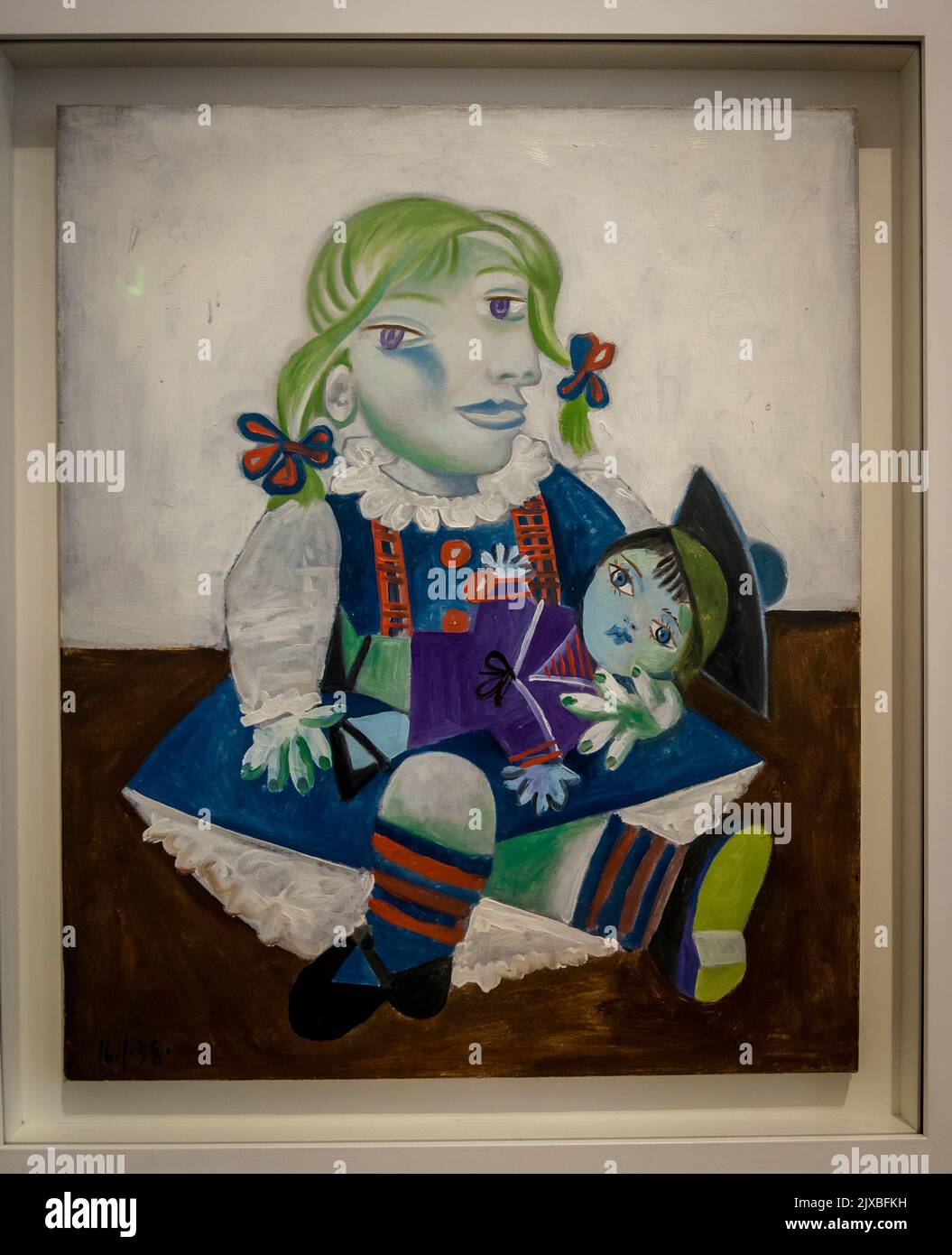 Maya and doll and picasso hi-res stock photography and images - Alamy