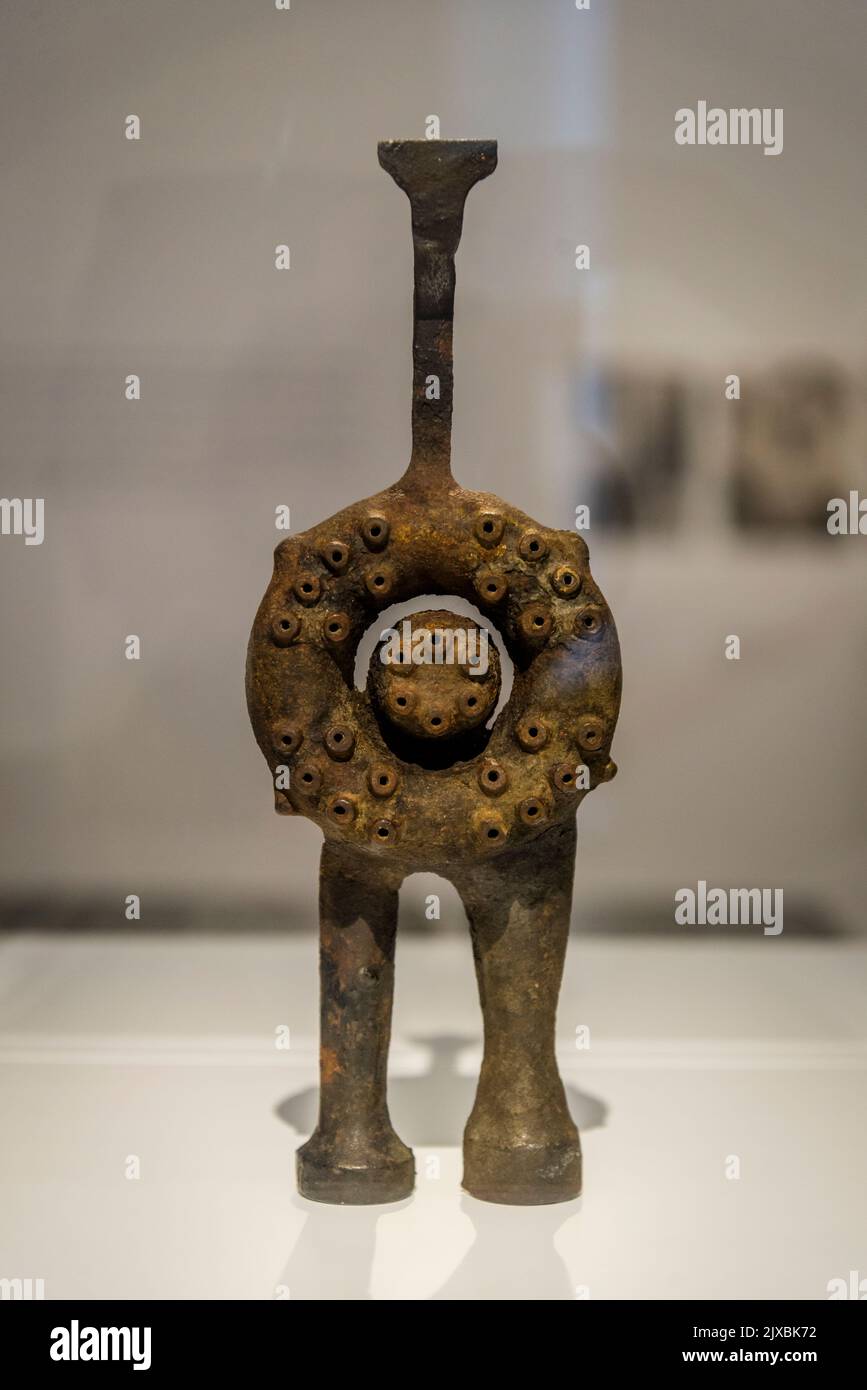 Venus of Gas found object sculpture by Pablo Picasso, created in 1945 ...