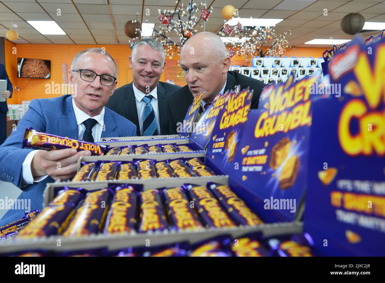 (L-R) SA Premier Jay Weatherill, Robern Menz COO Richard Simms and ...