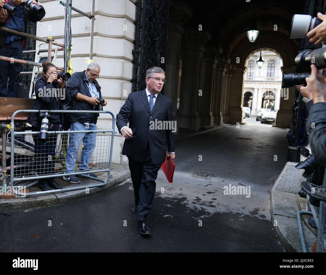 Welsh Secretary Robert Buckland arriving in Downing Street, London, for ...