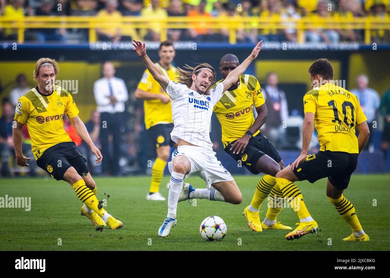 20 anthony modeste hi-res stock photography and images - Alamy