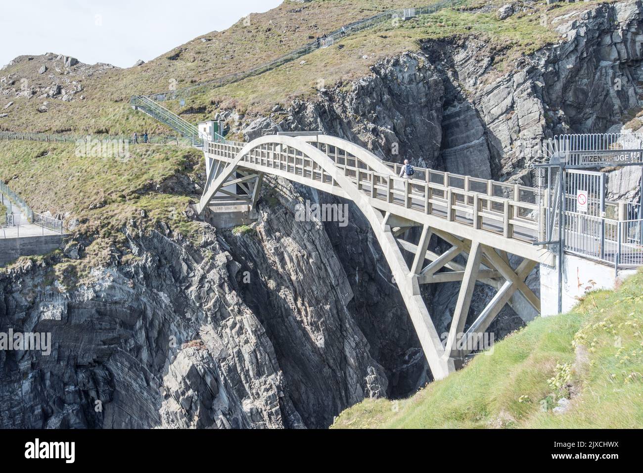 Footbridge half through arch bridge hi-res stock photography and images ...
