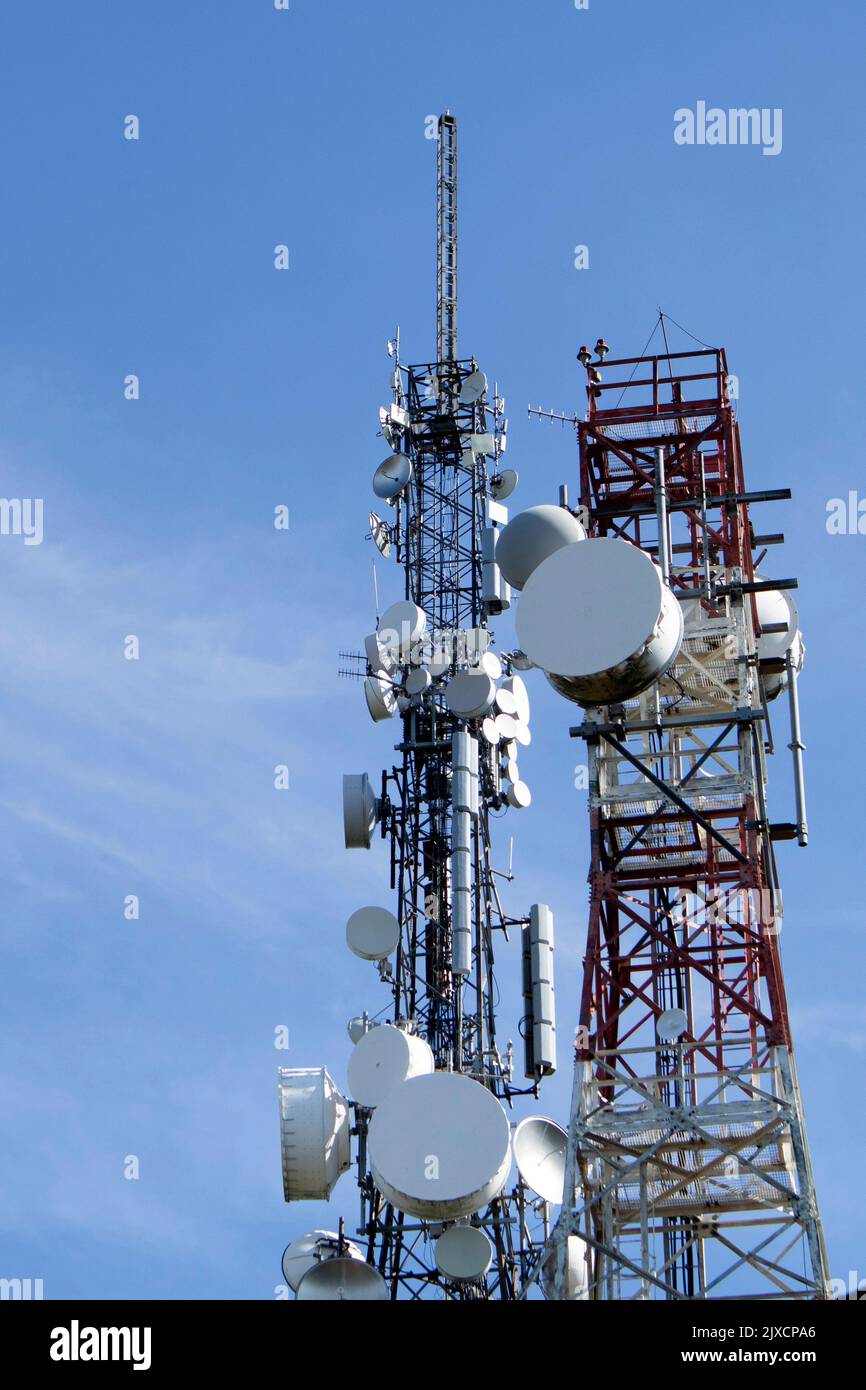 Photographic documentation of large antennas for telecommunication and ...