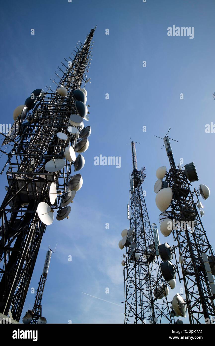 Photographic documentation of large antennas for telecommunication and ...
