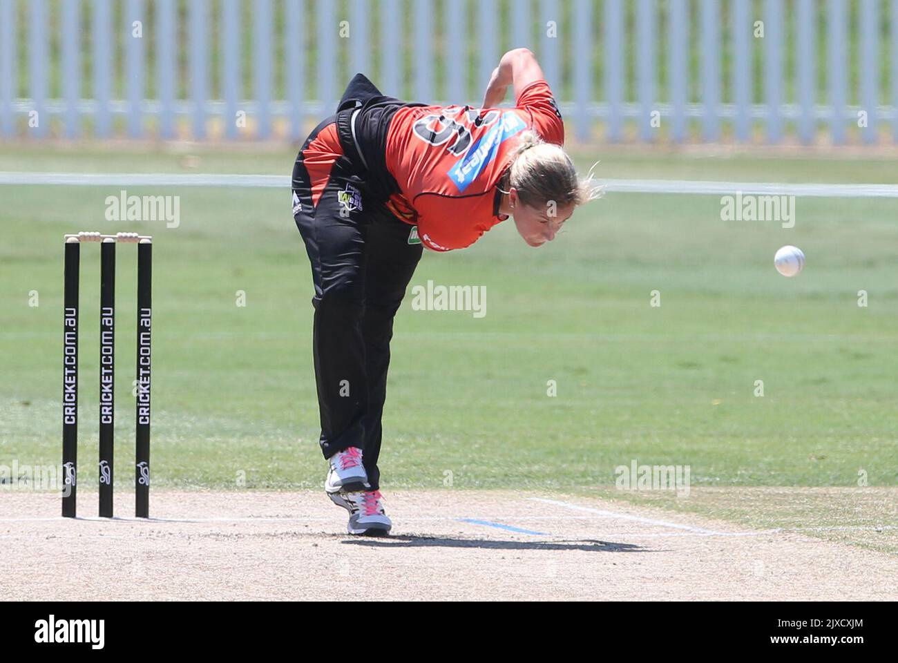 Katherine Brunt bowling for the Scorchers during the Womens Big Bash ...