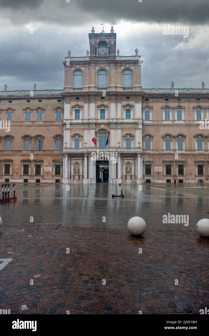 Modena colors hi-res stock photography and images - Alamy