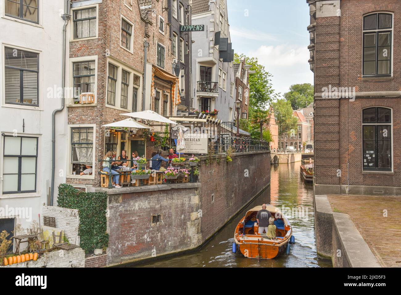 Amsterdam, Netherlands. August 2022. The Grimnessesluis near the Nes in ...