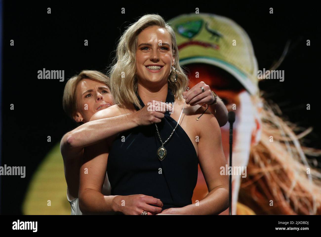 Elyse Perry wins the Belinda Clark Award at the the Allan Border Medal ...