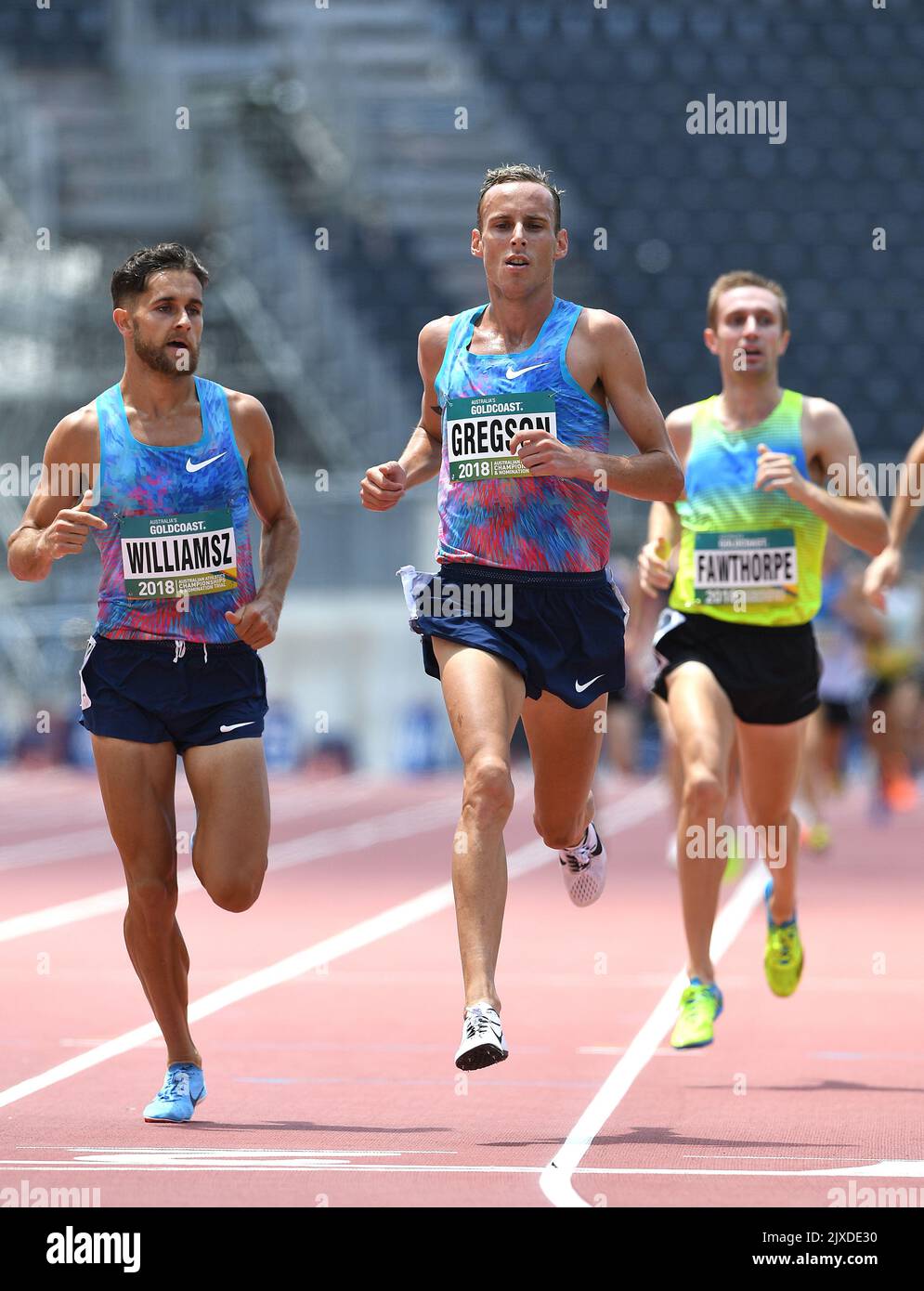 Ryan Gregson of Victoria (centre) wins his 1500m heat at the Australian ...