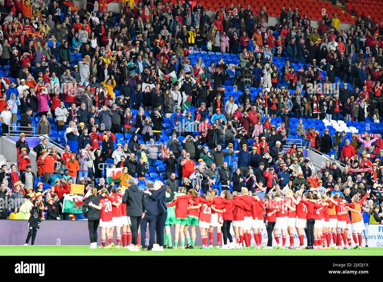 Cardiff, Wales. 6 September 2022. The Wales Womens team celebrate in ...