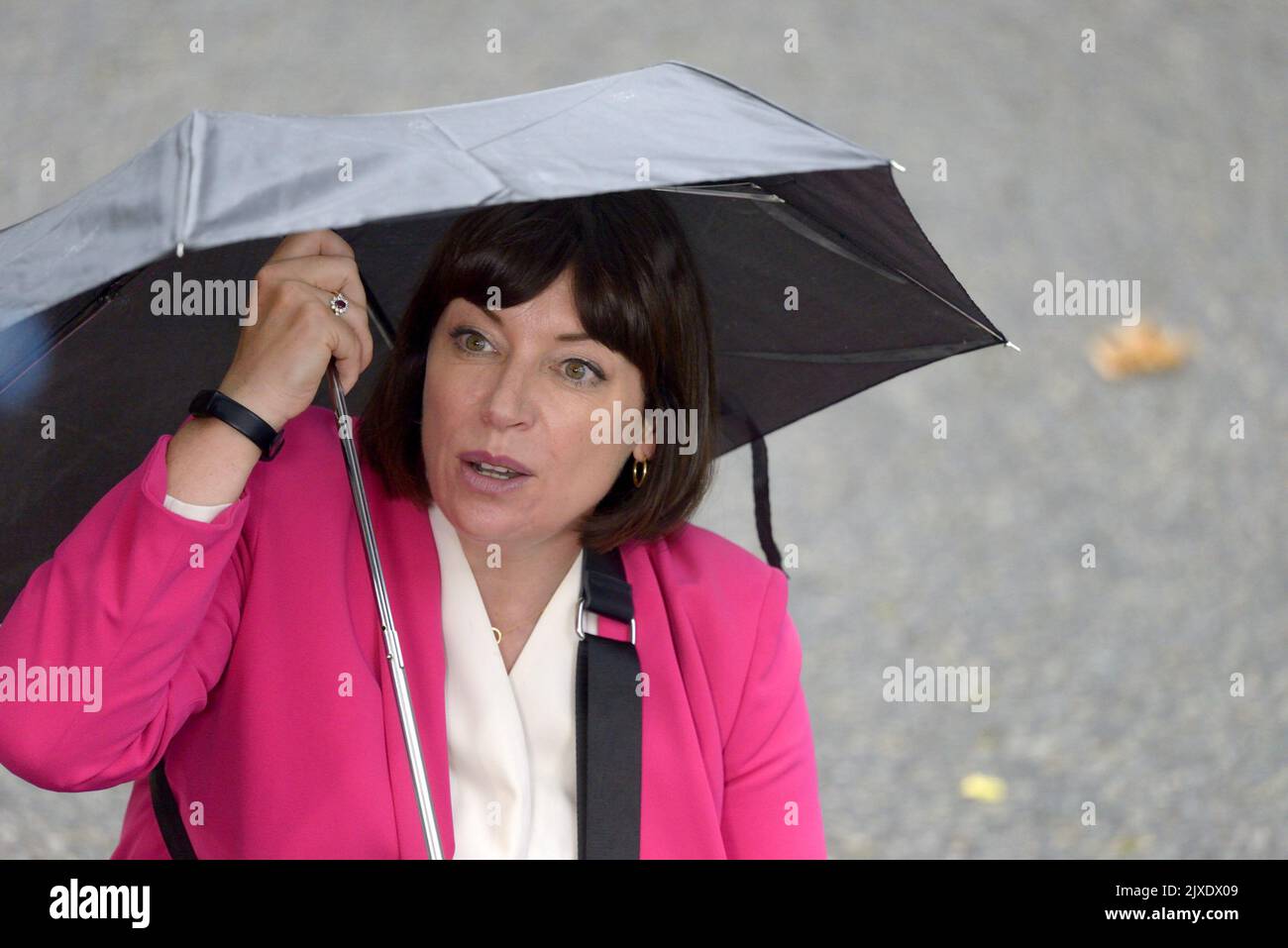 Beth Rigby - Sky News Political Editor - in Downing Street on the day ...