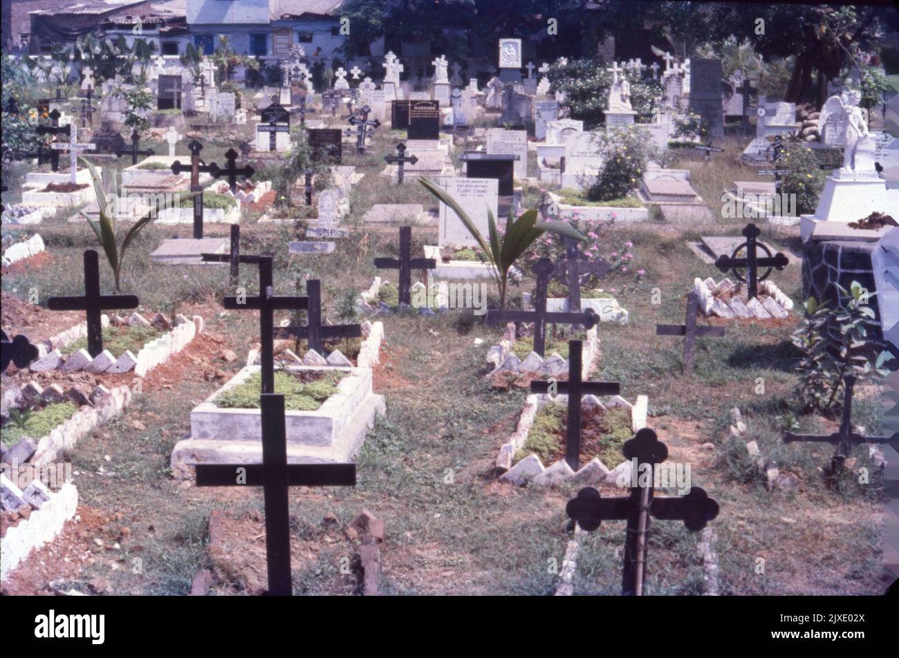 Indian grave yard hi-res stock photography and images - Alamy
